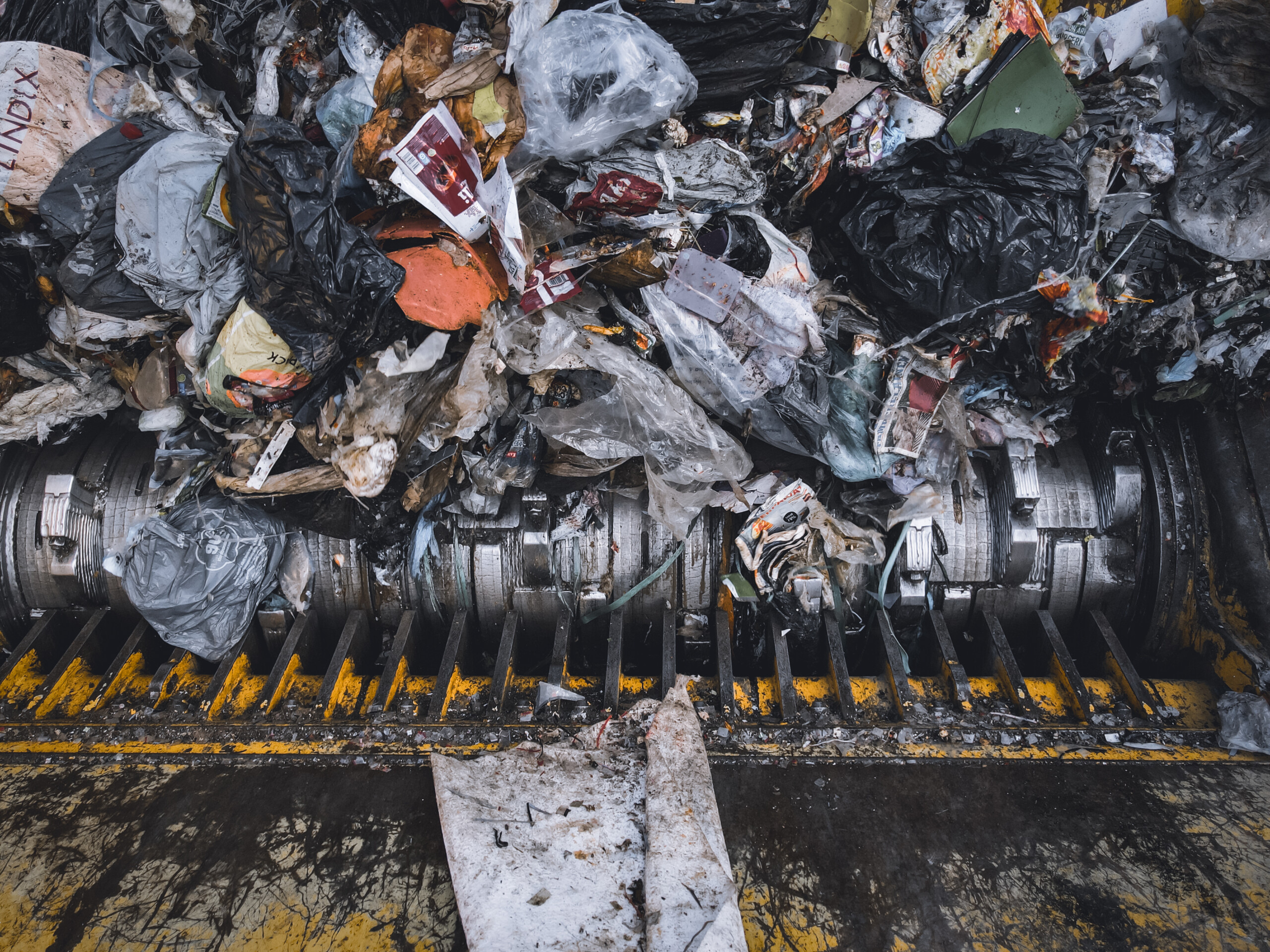 Shredding MSW with TANA 440DTeco - Tana